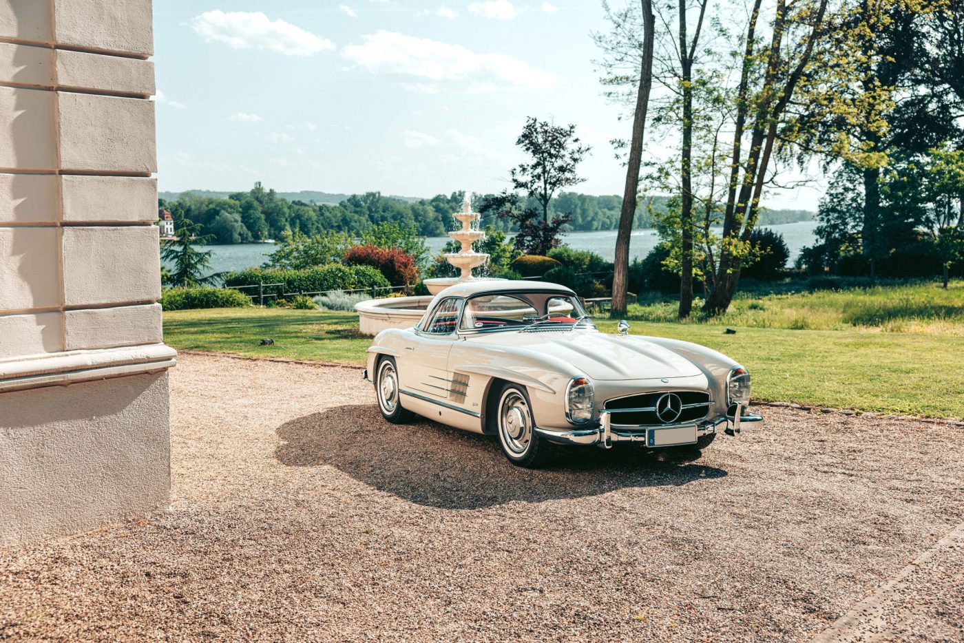Car Of The Day: 1963 Mercedes-Benz 300 SL Roadster