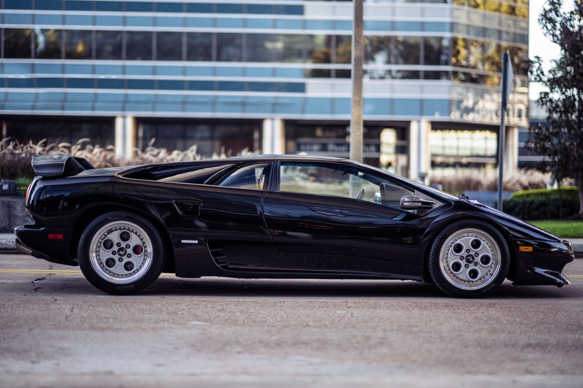 Car Of The Day: 1991 Lamborghini Diablo