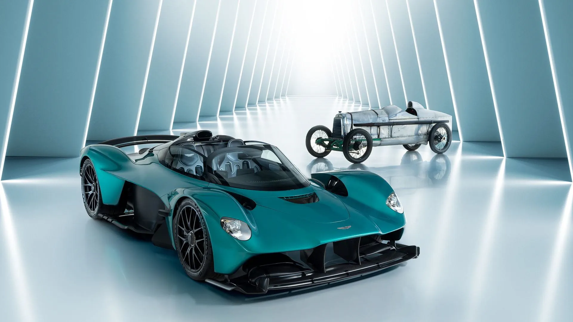 Aston Martin Images & Photo Galleries