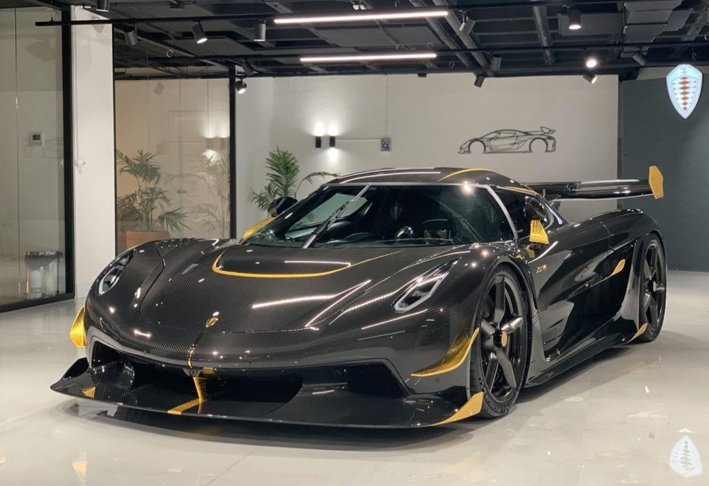 2021 Koenigsegg Jesko Absolut (Ultimate Guide)
