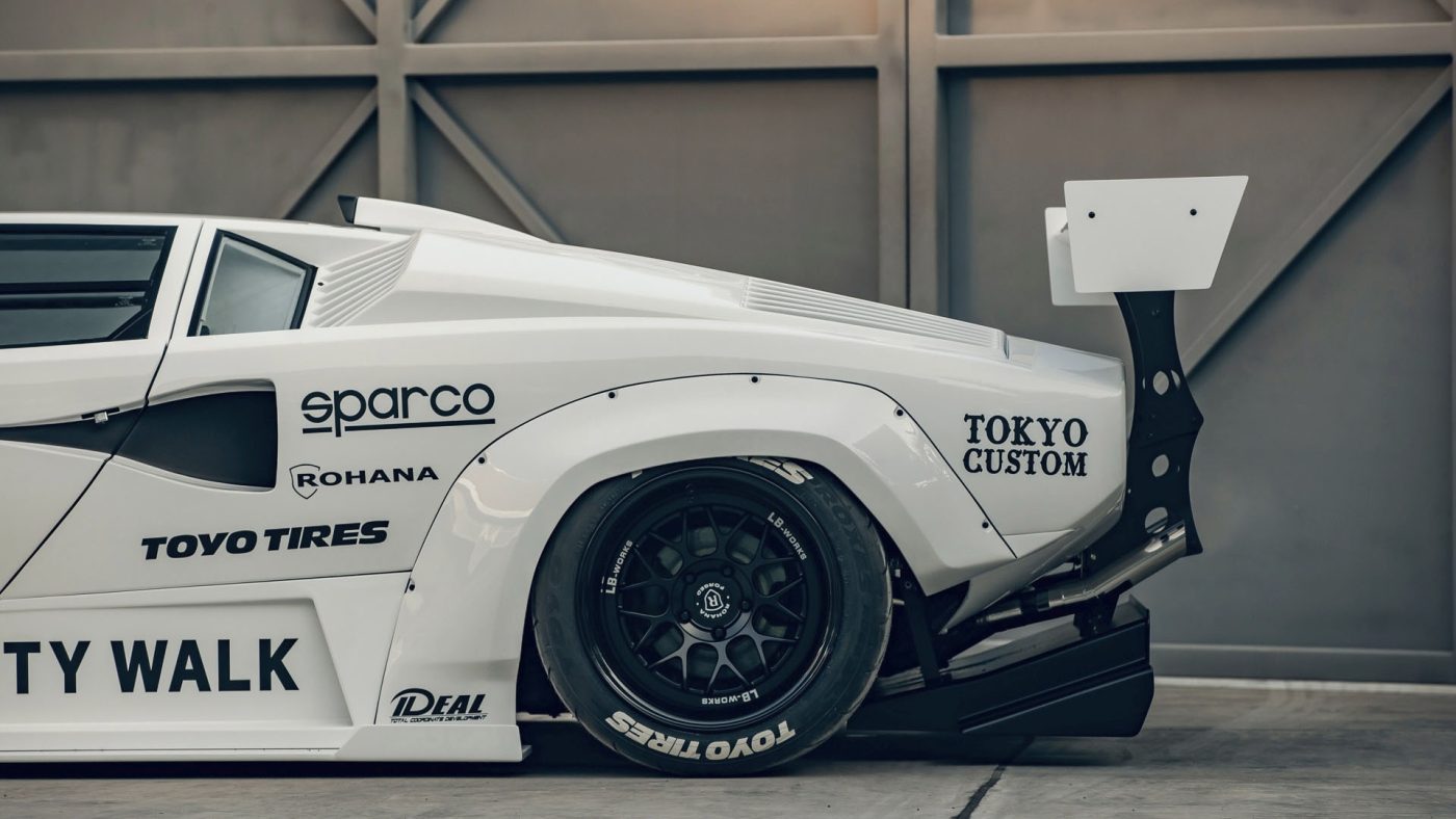 The new king ... the LB-Works Countach