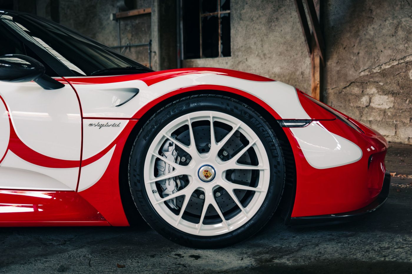 Ultra-Rare Porsche 918 Spyder With ‘Psychedelic Design’ Livery Headed ...