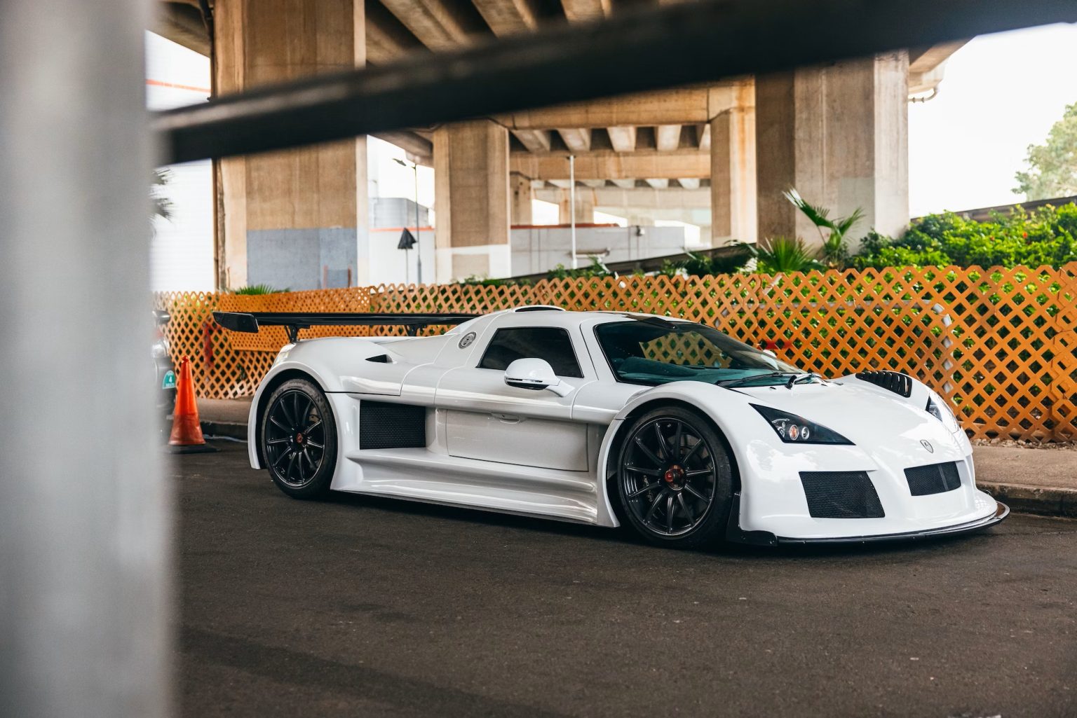 Gumpert Apollo Sport: History, Specifications, & Performance