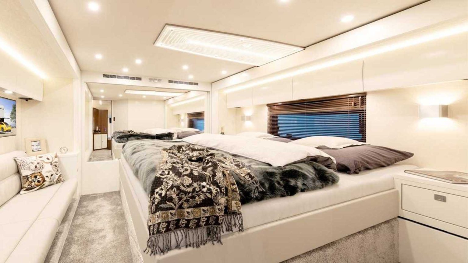 The Volkner Mobil Performance S: Mega Motorhome With a Supercar Garage