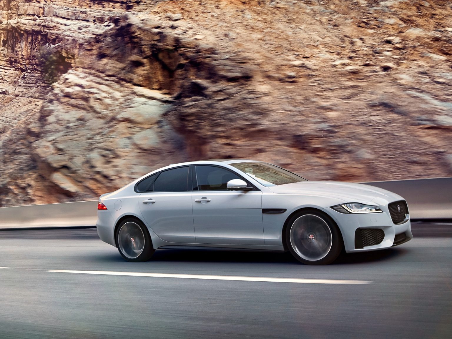 Jaguar XF (2007 - Present)