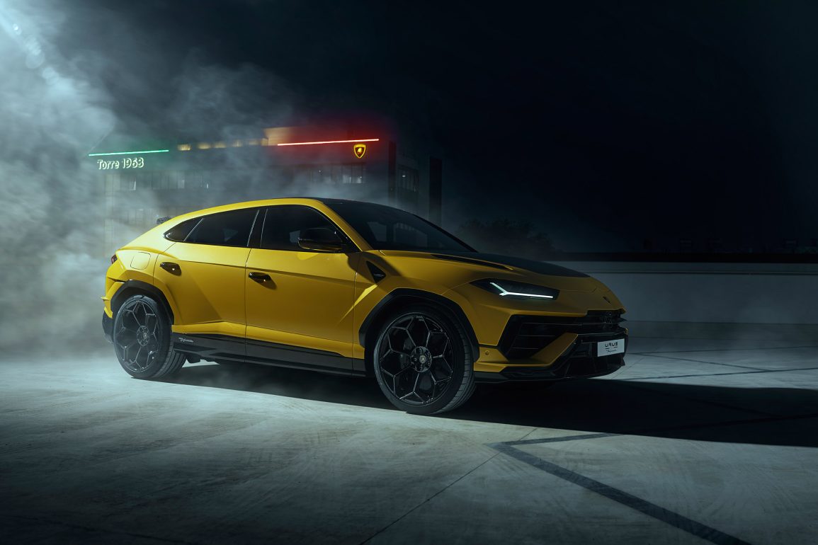 Lamborghini Urus - Ultimate Guide & Research Hub