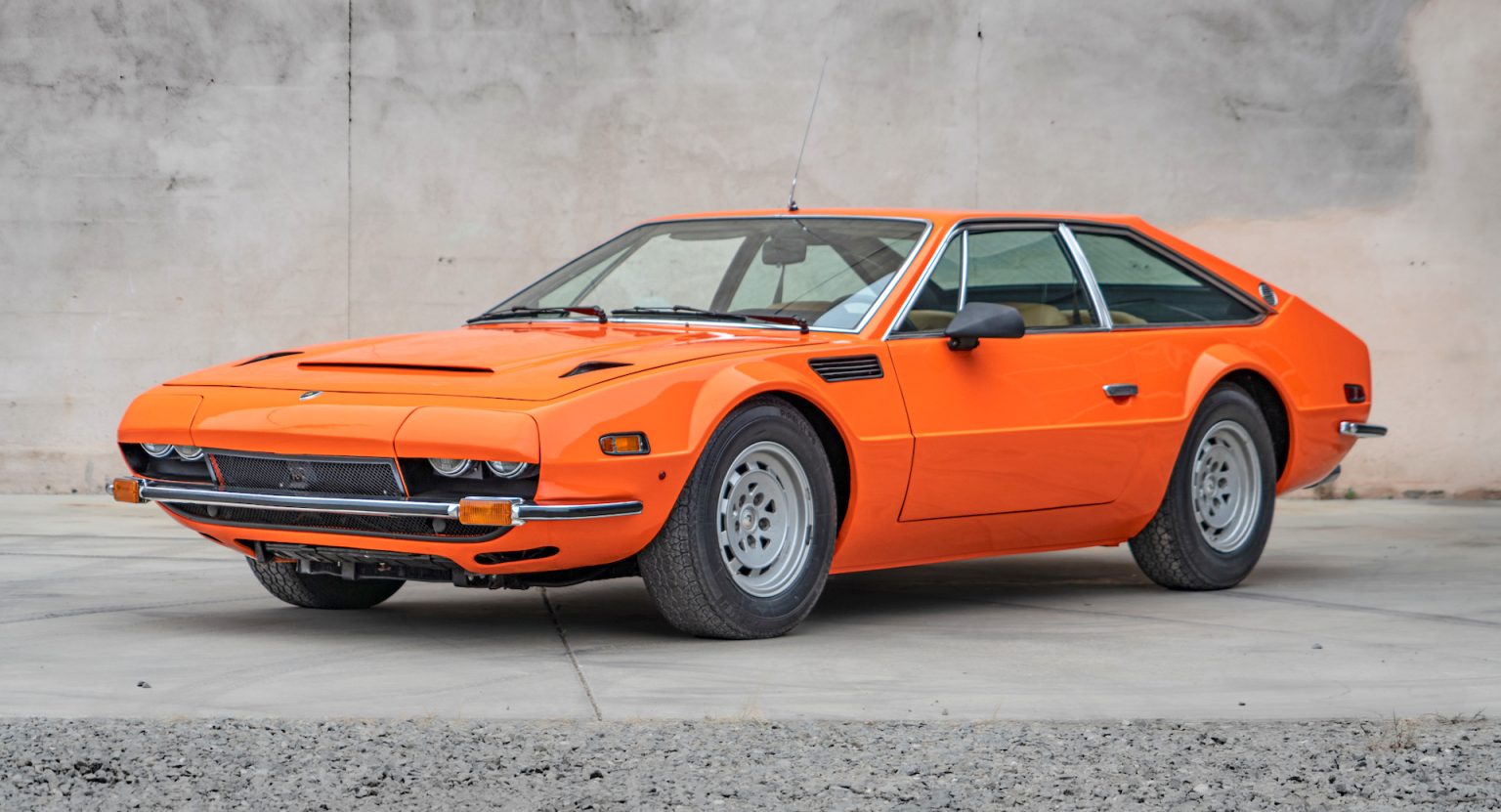 Lamborghini Jarama (1970-1976) - The Ultimate Guide