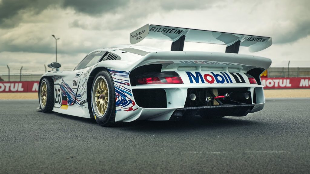 Porsche 911 GT1 Goes All Out Racing Around Le Mans