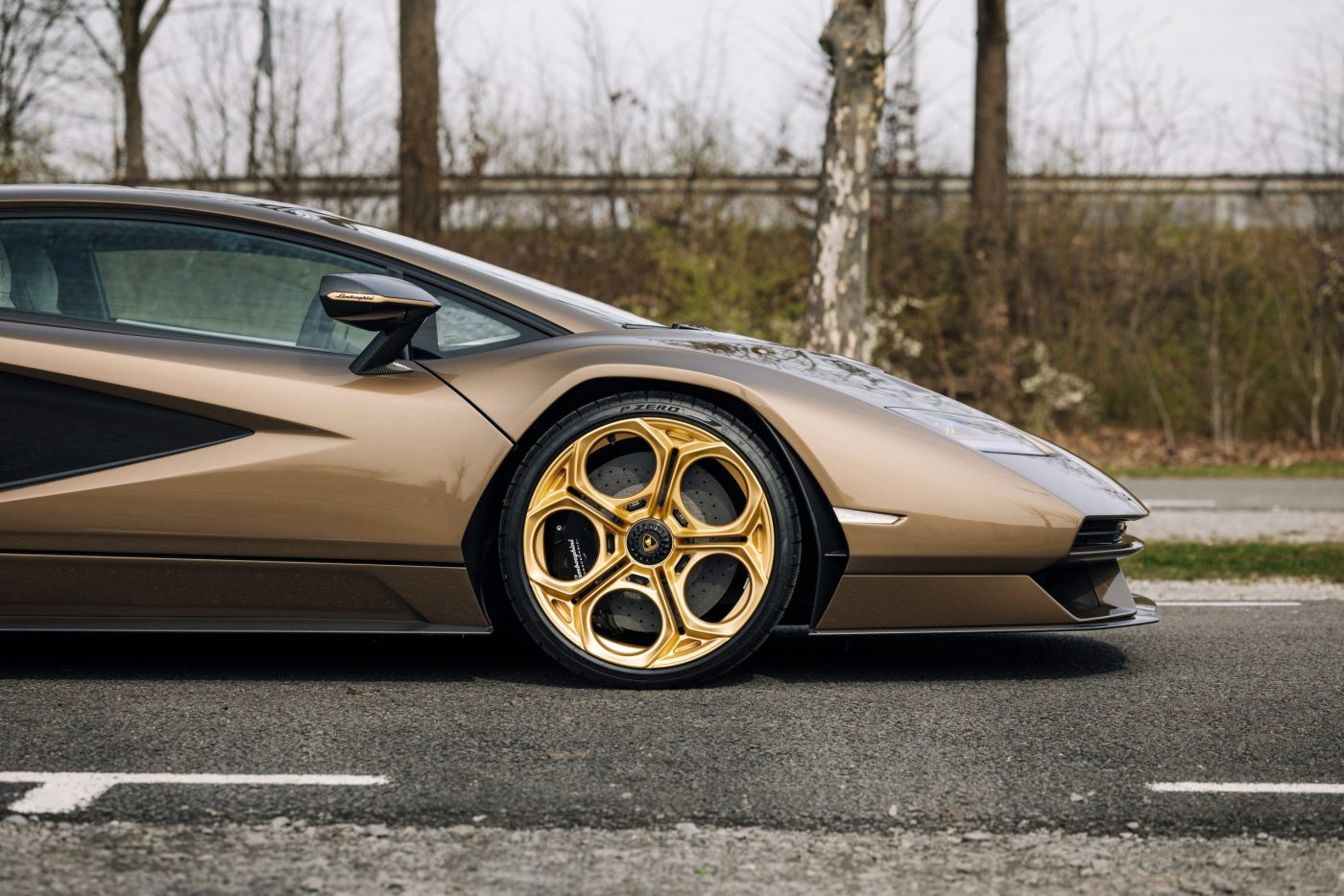 Low Mileage 2022 Lamborghini Countach LPI 800-4 Heading For Auction