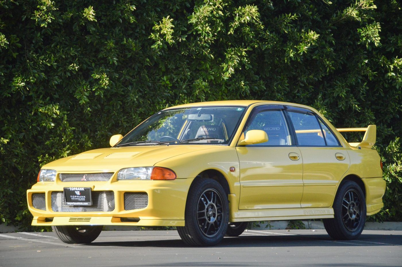 Mitsubishi Lancer Evolution - The Ultimate Guide & Research Hub