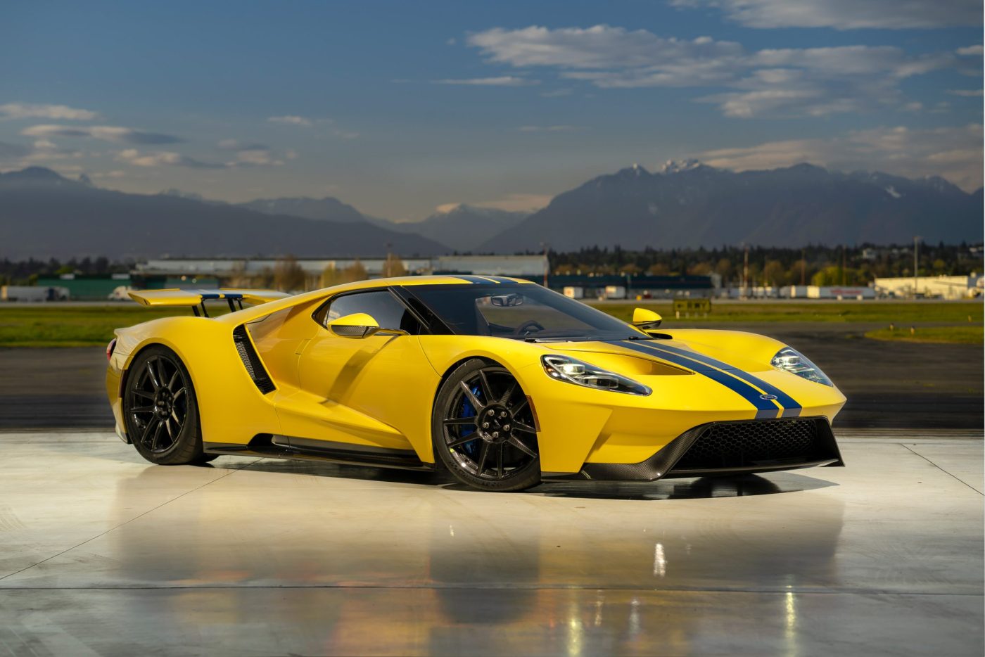 Car Of The Day: 2017 Ford GT