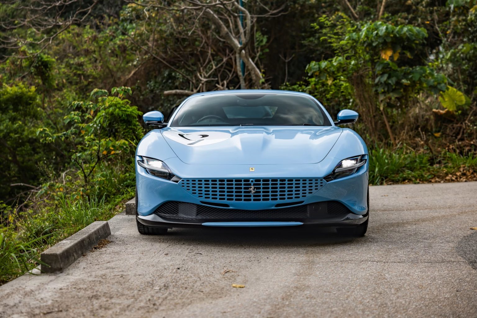 Car Of The Day: 2021 Ferrari Roma - Tailor Made