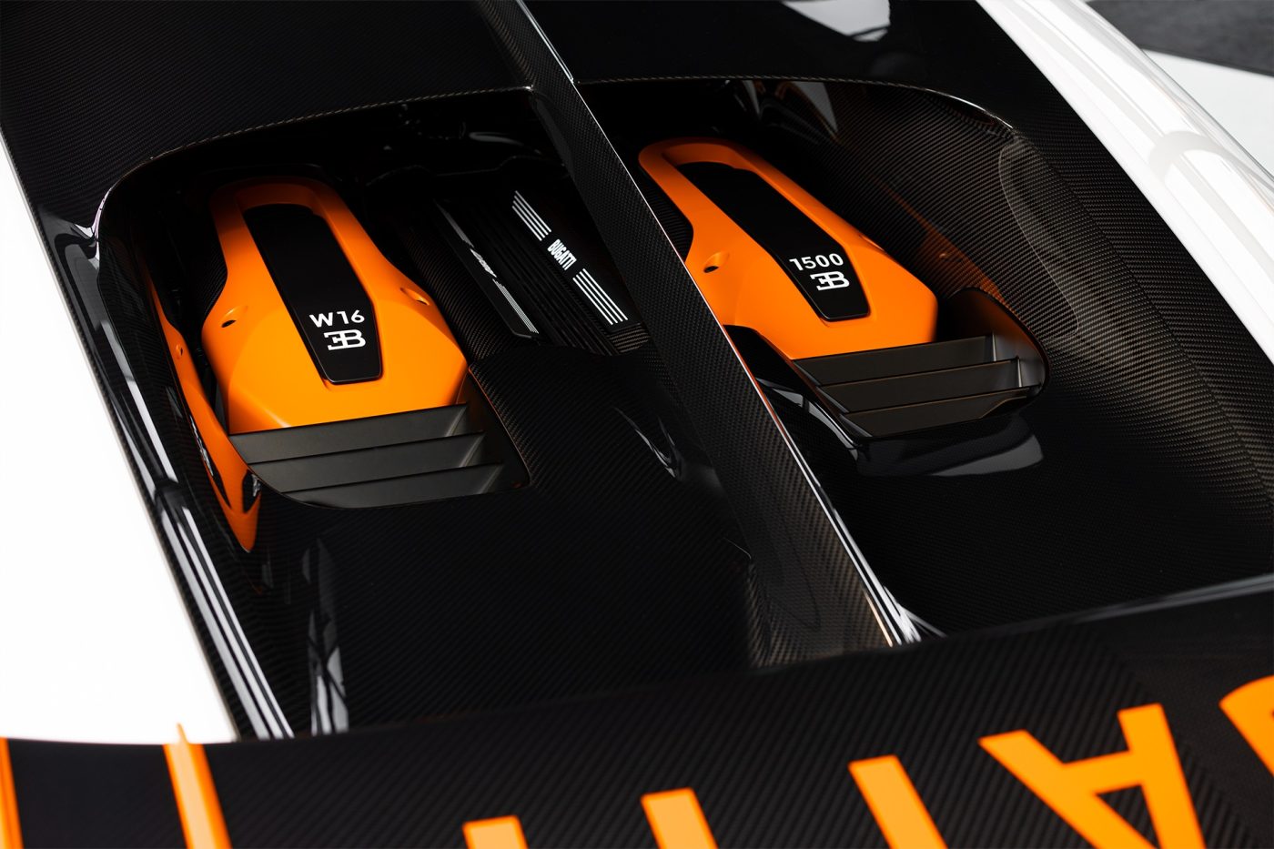 Bugatti Chiron Pur Sport: Track-Focused Powerhouse Up for Auction