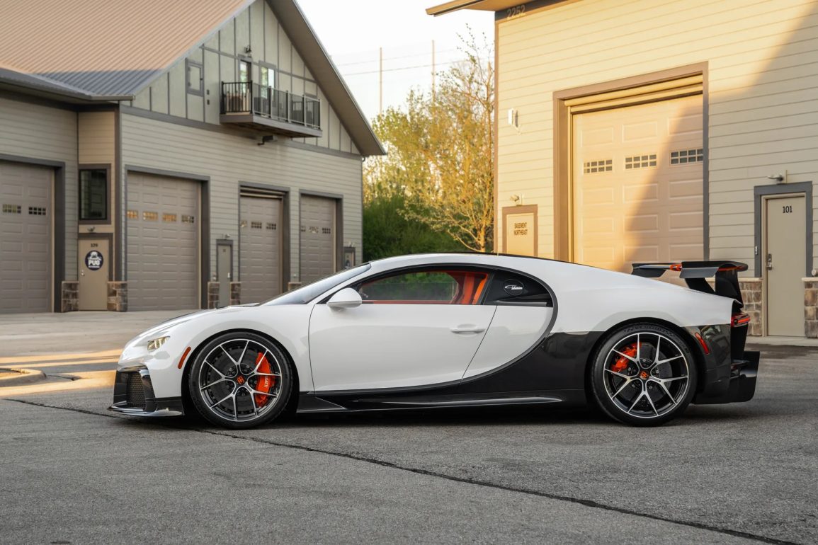Bugatti Chiron Pur Sport: Track-Focused Powerhouse Up for Auction