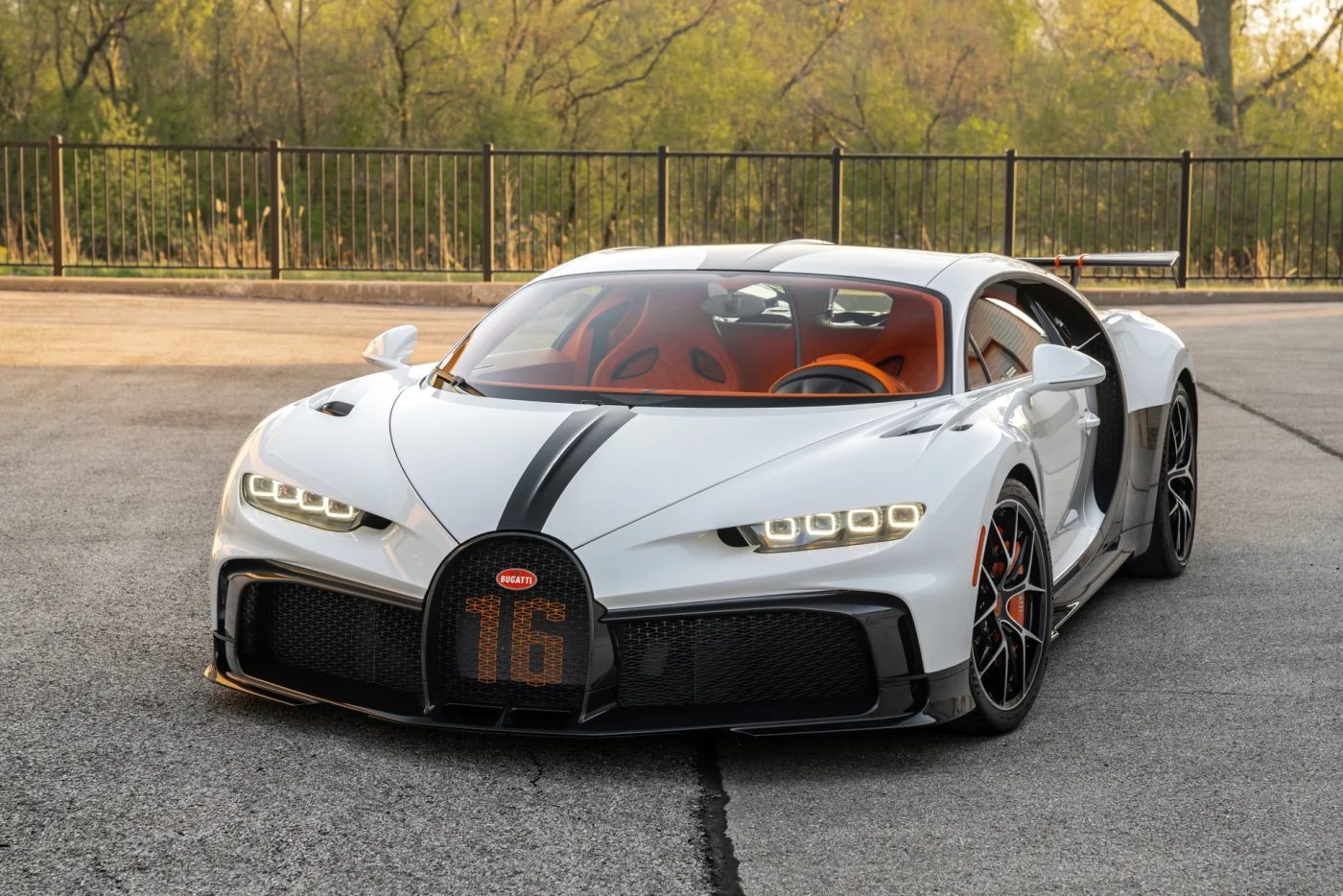 Bugatti Chiron Pur Sport: Track-Focused Powerhouse Up for Auction
