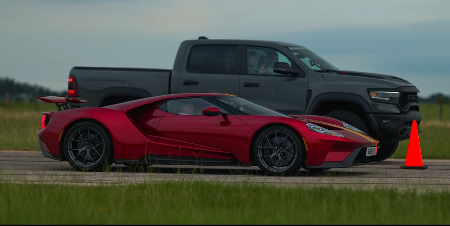 VIDEO: Watch Shmee150 Drag Race His Ford GT Against Hennessey's 1,200 ...