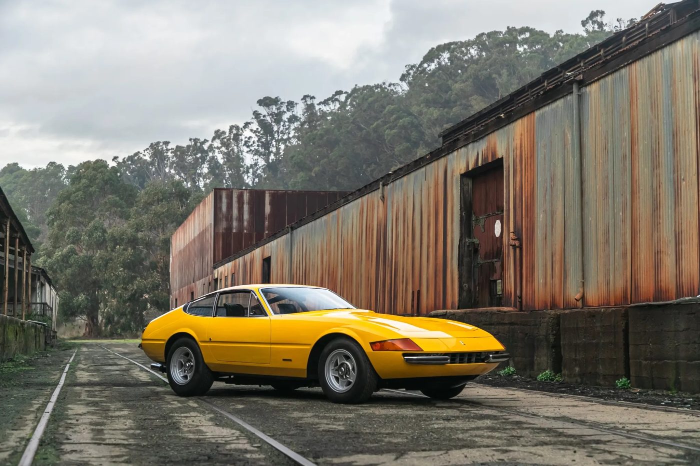 Car Of The Day: 1971 Ferrari 365 GTB/4 Daytona Berlinetta