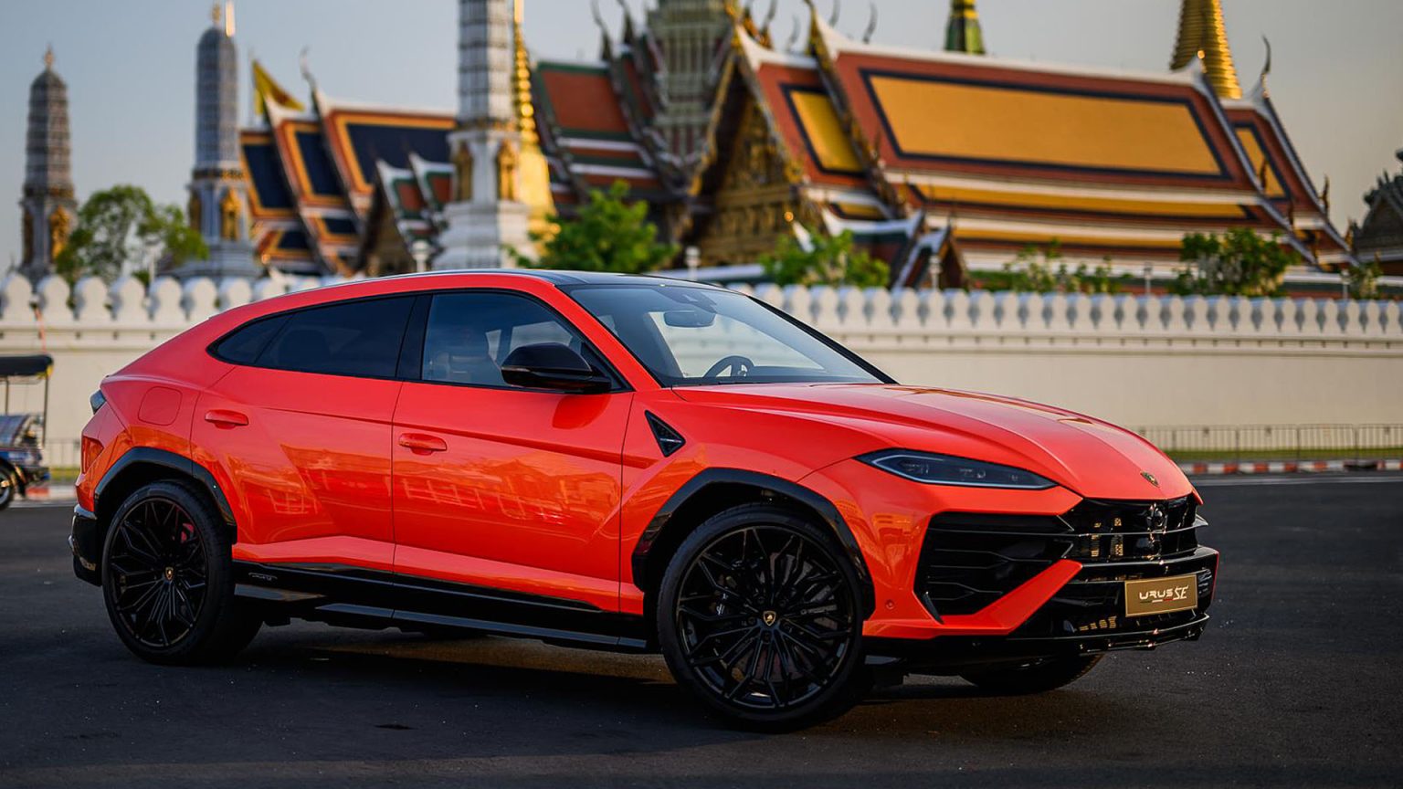 The new Lamborghini Urus SE around the world