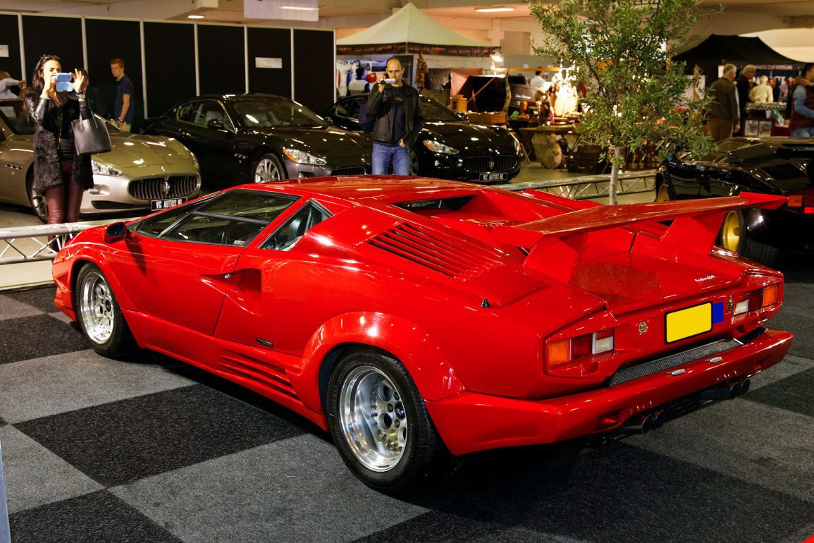 VIDEO: Jay Leno's Garage reviews the Lamborghini Countach 25th Anniversary