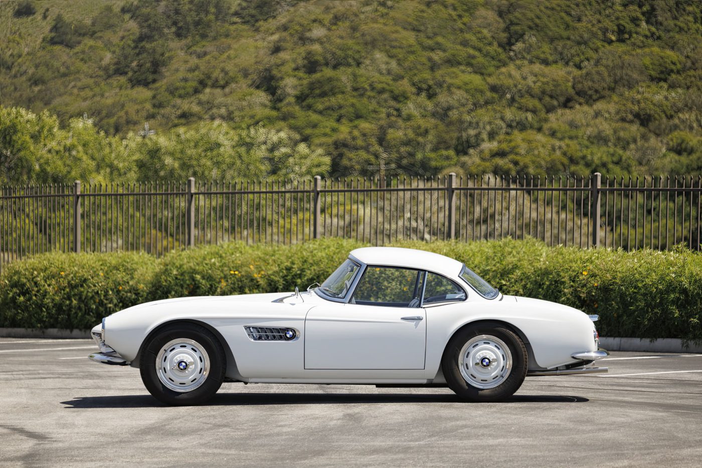 FOR SALE: 1957 BMW 507 SERIES II
