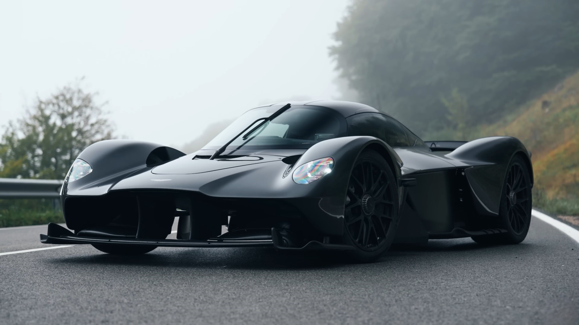 VIDEO: Real-World Usability of the Aston Martin Valkyrie