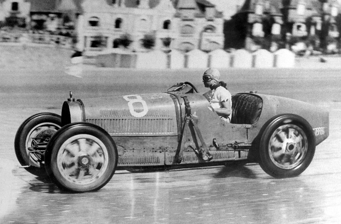 Retrospect: Bugatti Type 35