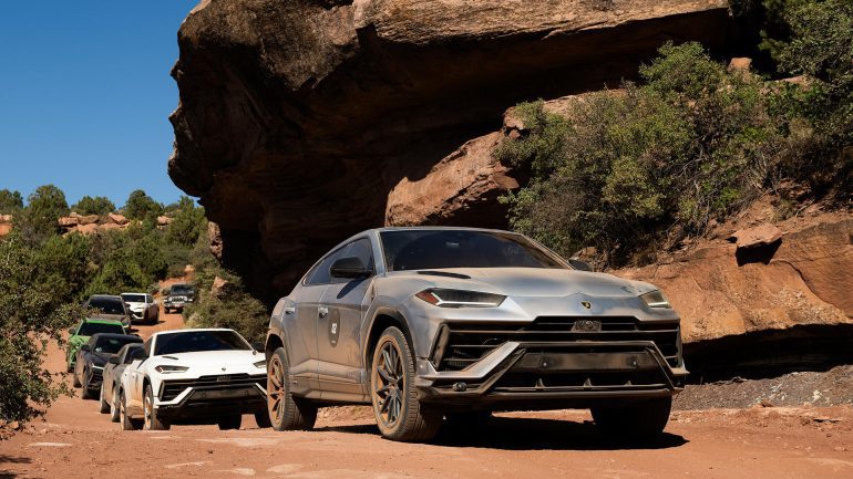 Esperienza Avventura in Zion National Park featuring the Lamborghini Urus S