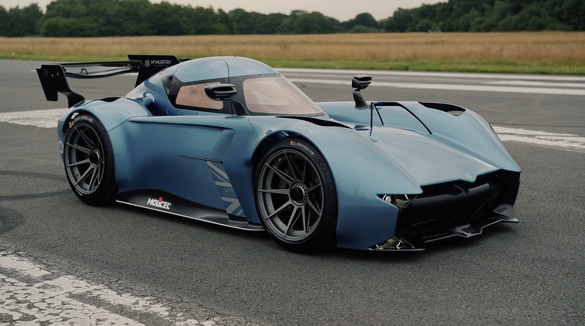 VIDEO: Putting the McMurtry Spéirling Pure to the Test on a Racetrack