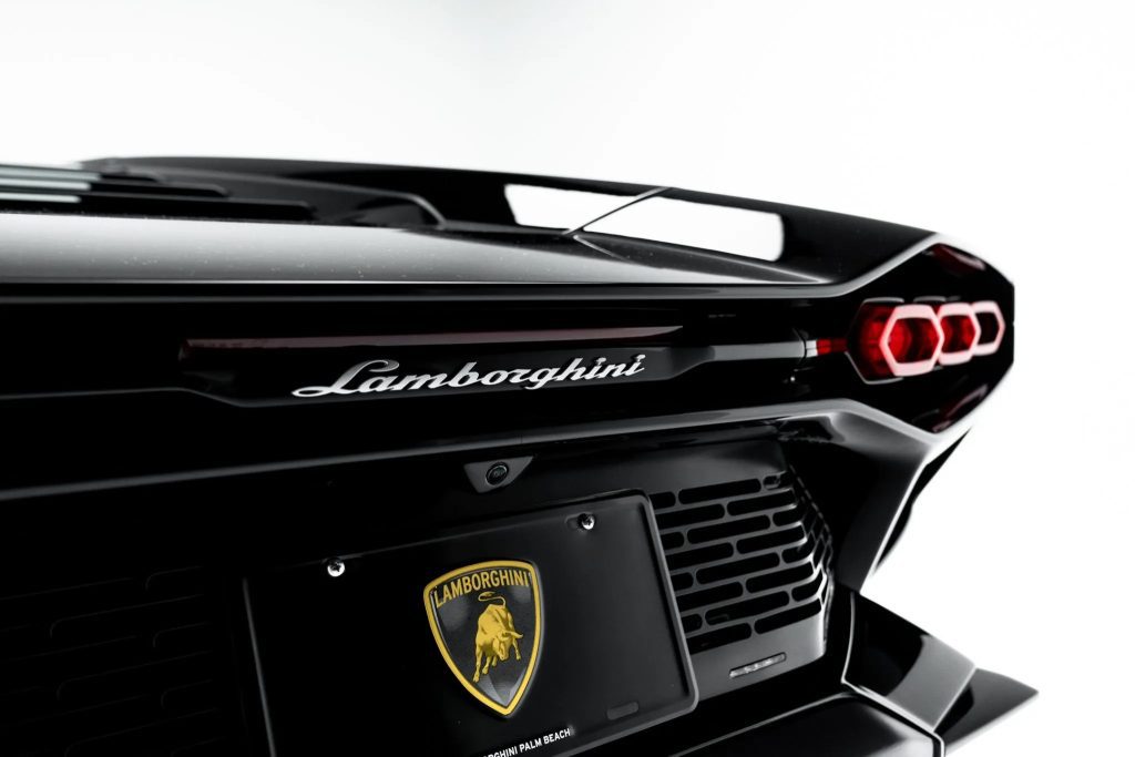 FOR SALE: 2022 Lamborghini Countach LPI 800-4