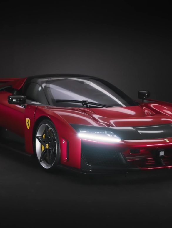 The New Ferrari F80 Supercar - First Look