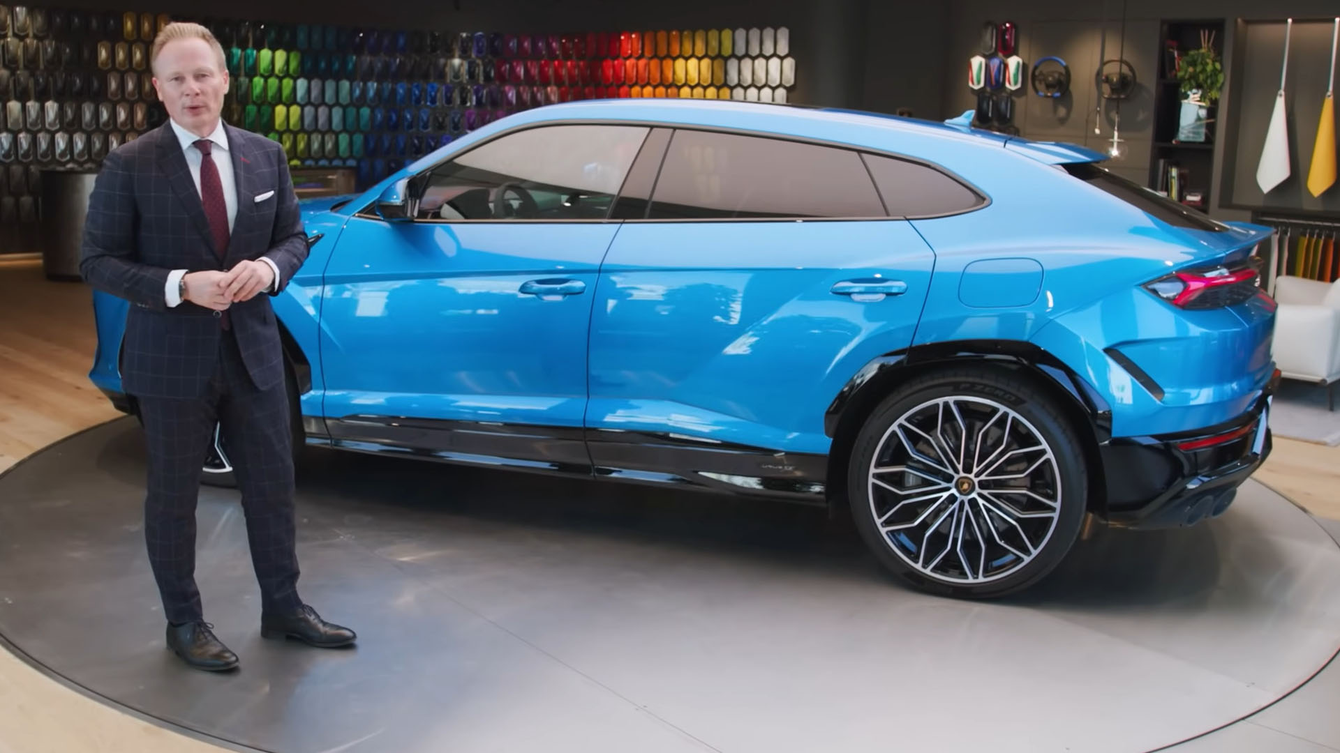 VIDEO: Lamborghini Urus SE, the most powerful Super SUV from Sant'Agata