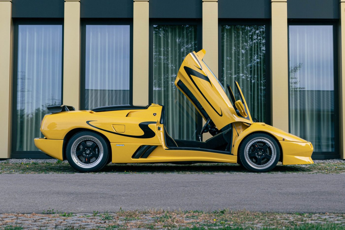 Car Of The Day: 1998 Lamborghini Diablo SV Roadster