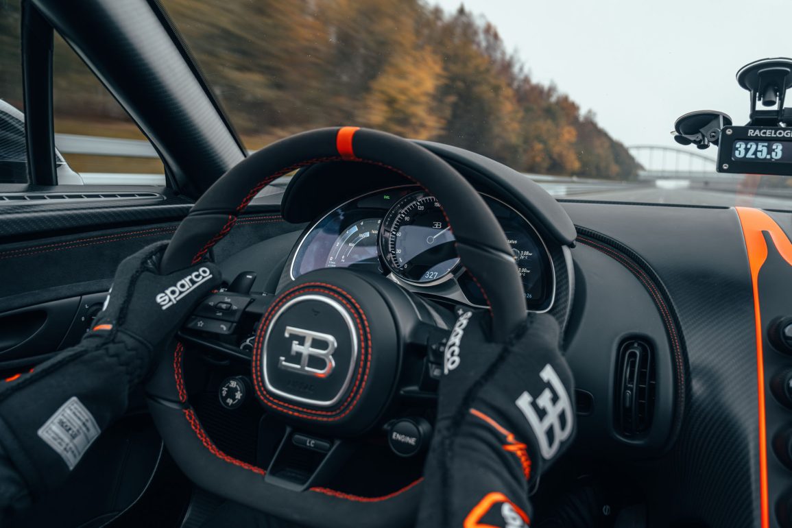 Bugatti W16 Mistral sets world open-top record: 282.05 mph
