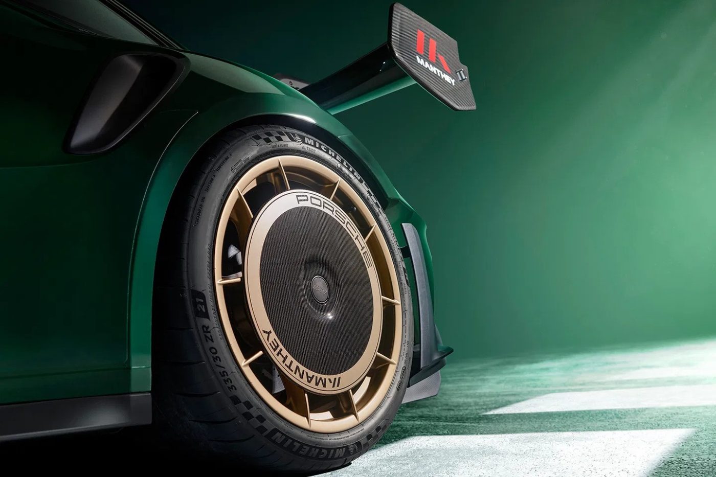 Porsche 911 (992) GT3 RS Manthey Kit Unveiled