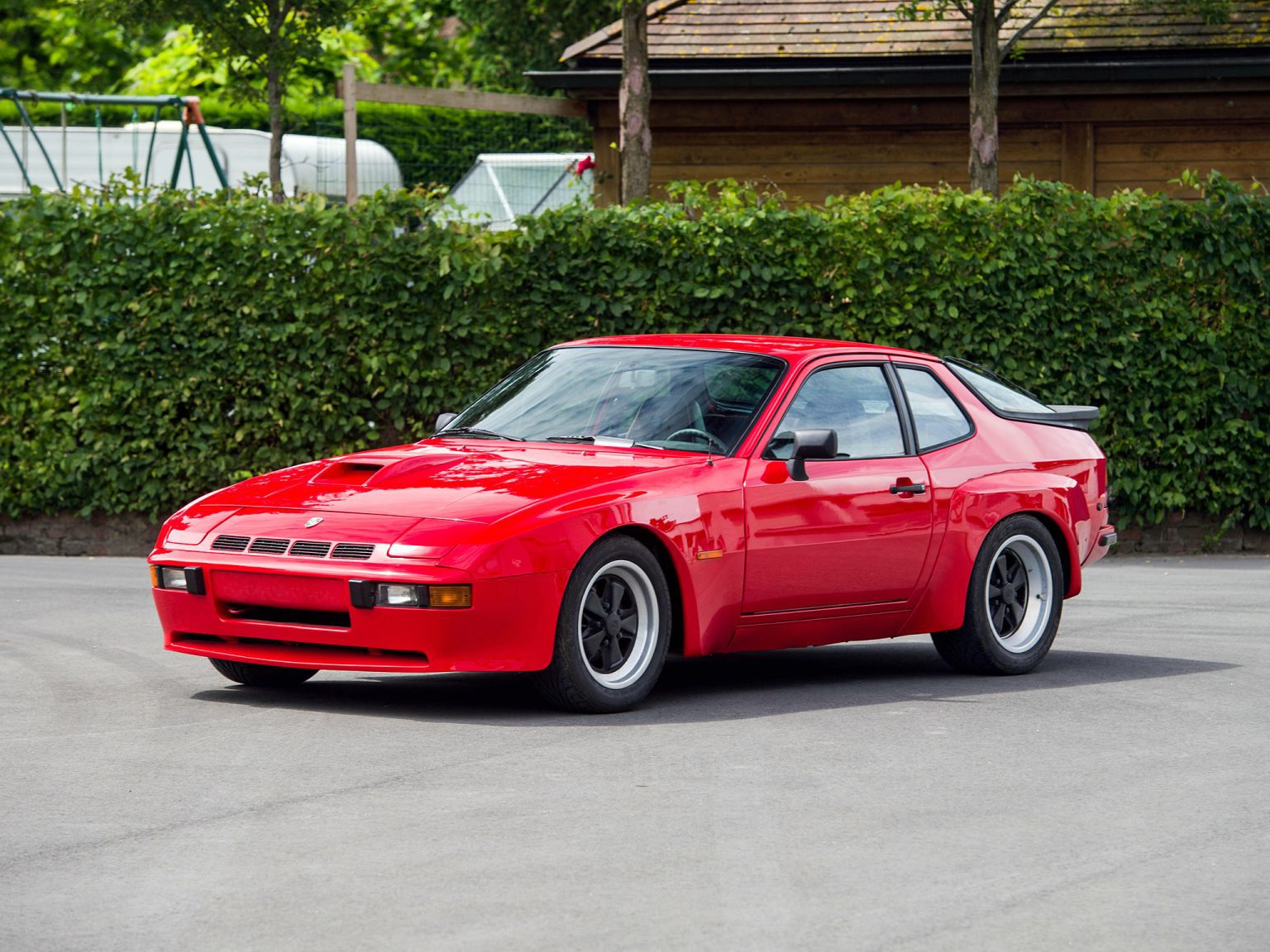 Porsche 924 - Ultimate Guide & Research Hub