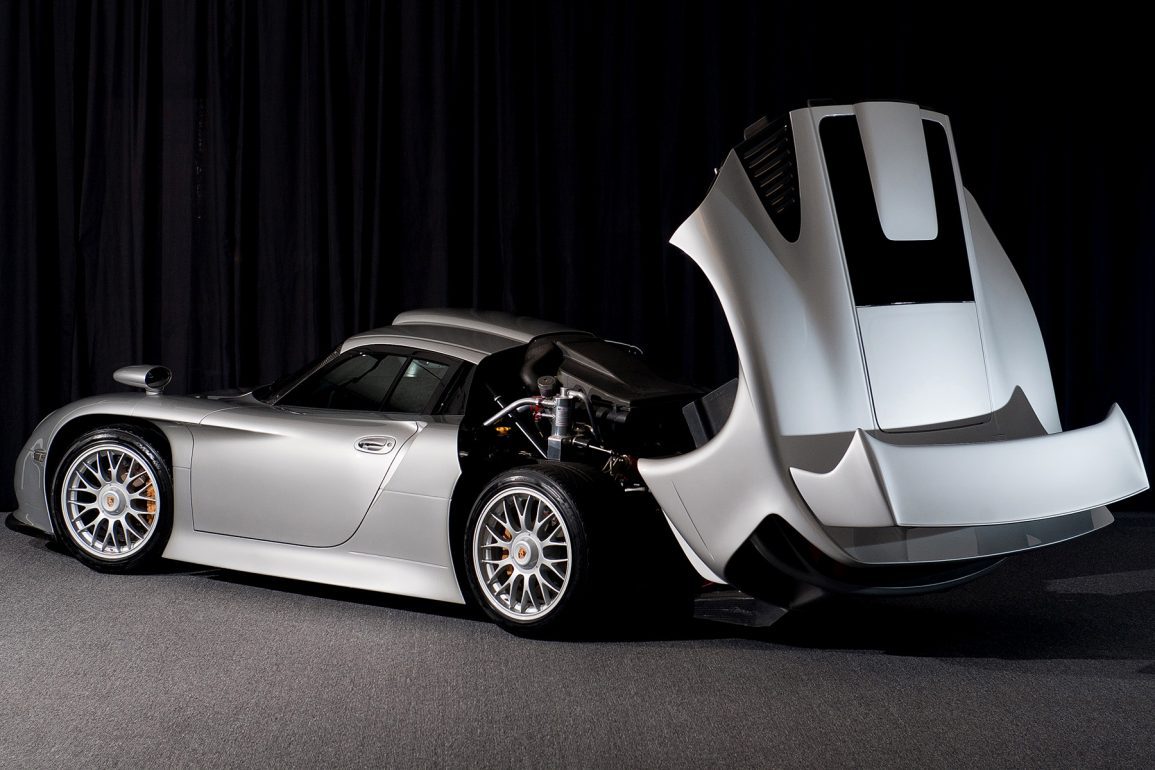 Porsche 911 GT1 - Ultimate Guide & Research Hub