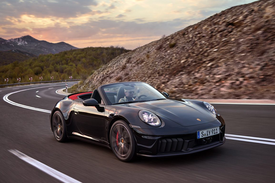 Porsche 911 992 - The Ultimate Guide