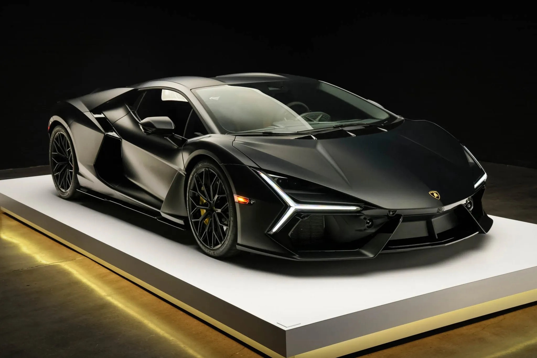 2024 Lamborghini Aventador Black