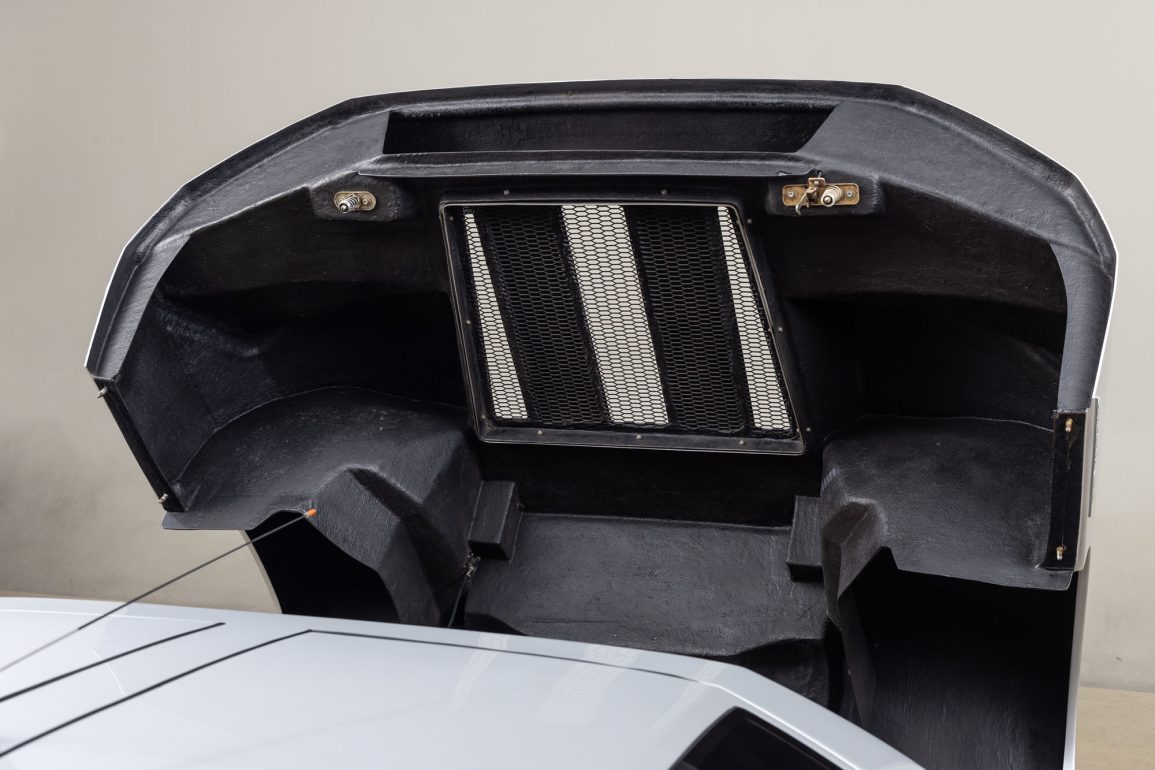 FOR SALE: 1991 Isdera Imperator 108i Series 2