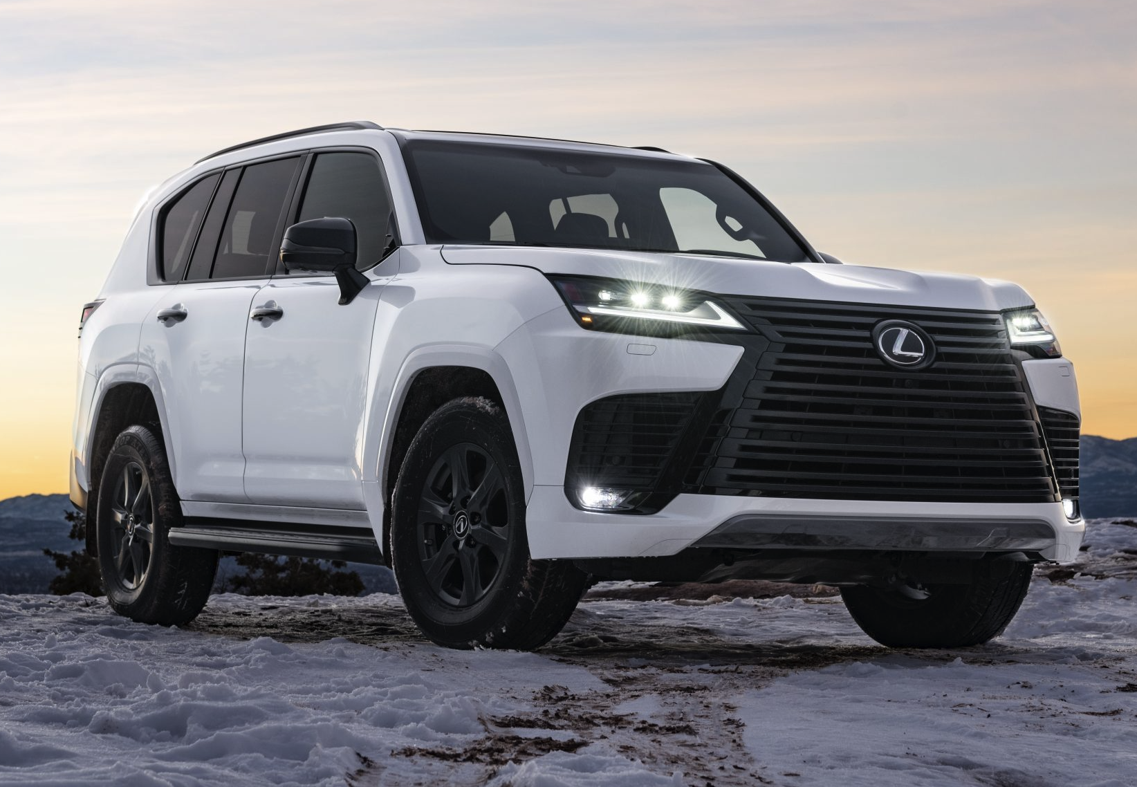 Best Large Luxury & Performance SUVs