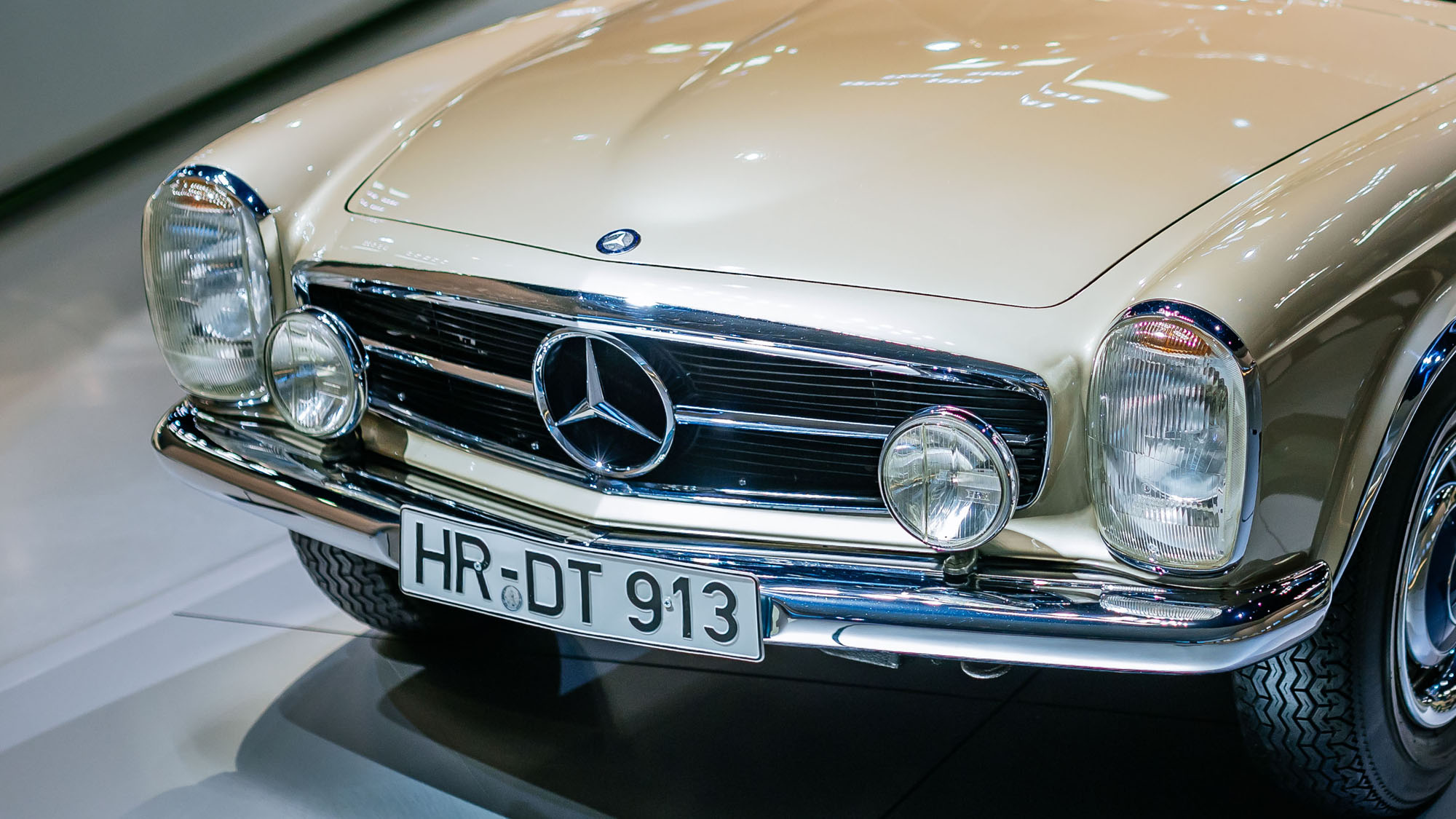 The “Pagoda” from Mercedes-Benz