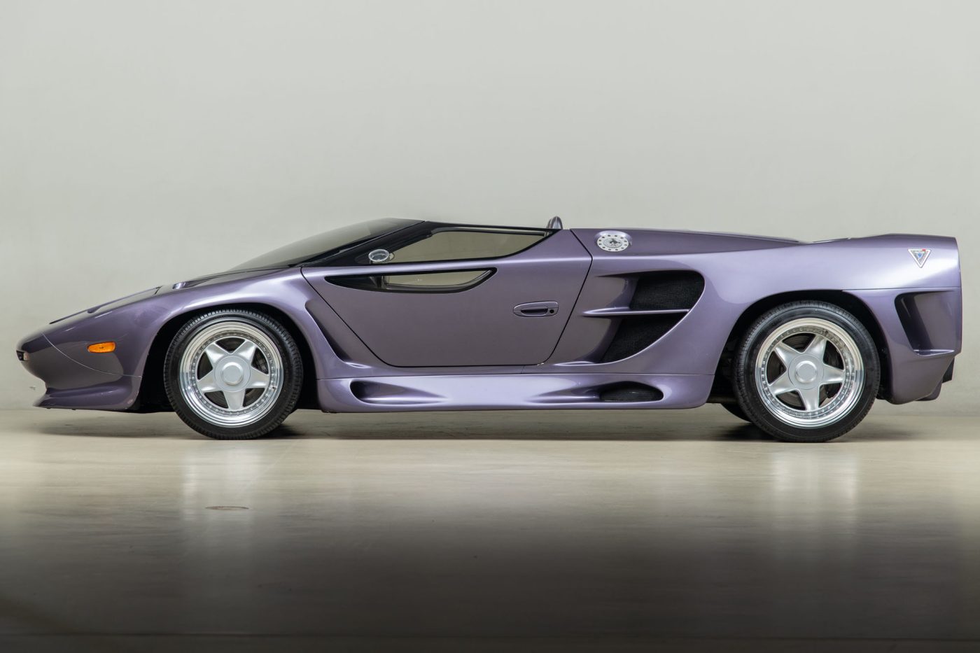 1993 Vector Avtech WX-3R Roadster Prototype