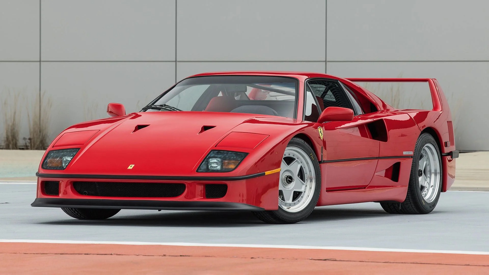 FOR SALE: 1990 Ferrari F40
