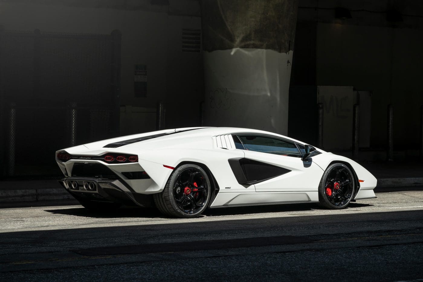 2022 Lamborghini Countach LPI 800-4 Hits the Auction Block