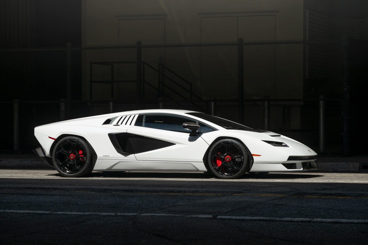 2022 Lamborghini Countach LPI 800-4 Hits the Auction Block