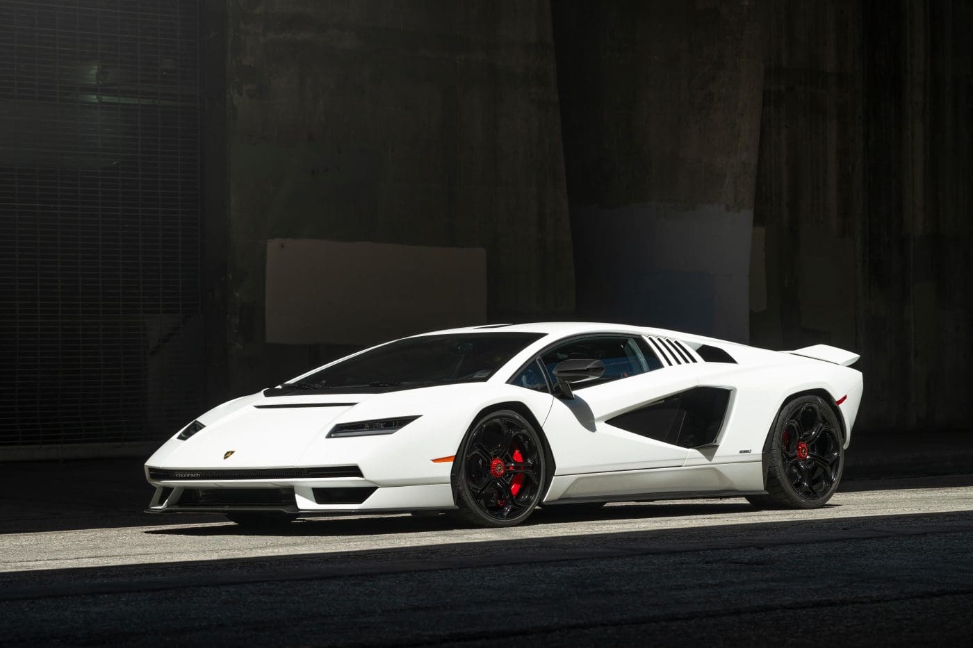 2022 Lamborghini Countach LPI 800-4 Hits the Auction Block
