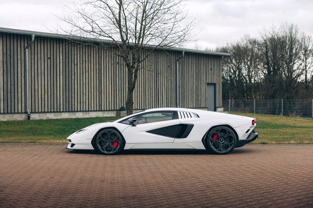 FOR SALE: 2022 Lamborghini Countach LPI 800-4