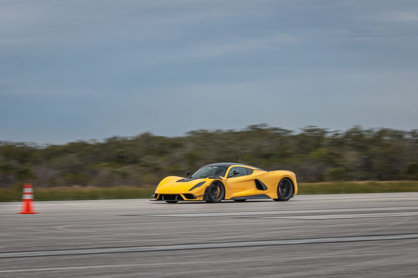 Hennessey Venom F5 Evolution: 2000+ HP!