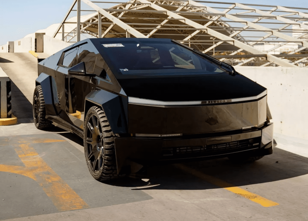 Next Level Custom Builds: From Kei Trucks to Lifted Porsches