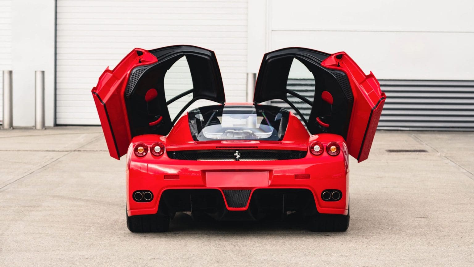 2004 Ferrari Enzo at auction, bid sits at $2,700,000 with one more day ...